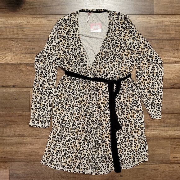 Mosaic | Intimates & Sleepwear | Nwt Leopard Print Bath Robe | Poshmark